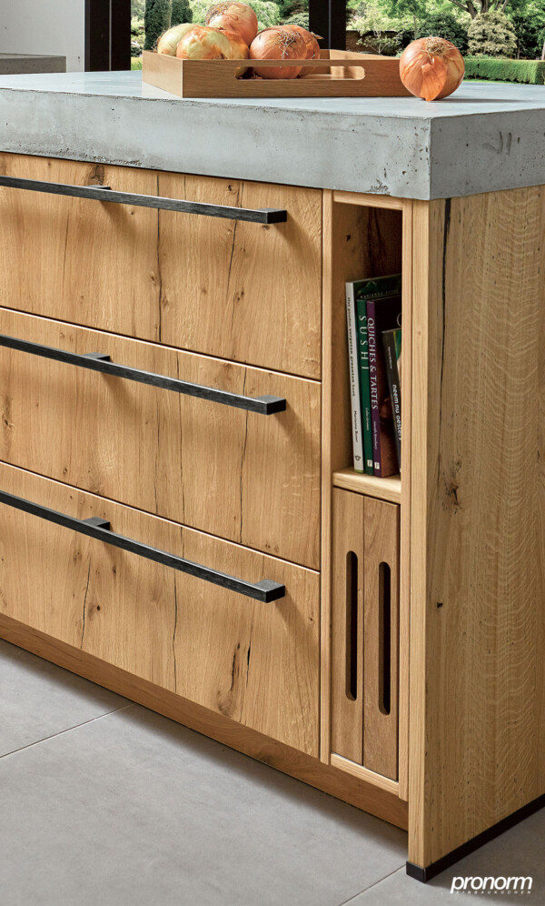 Country-style kitchen in natural oak with frame front | pronorm