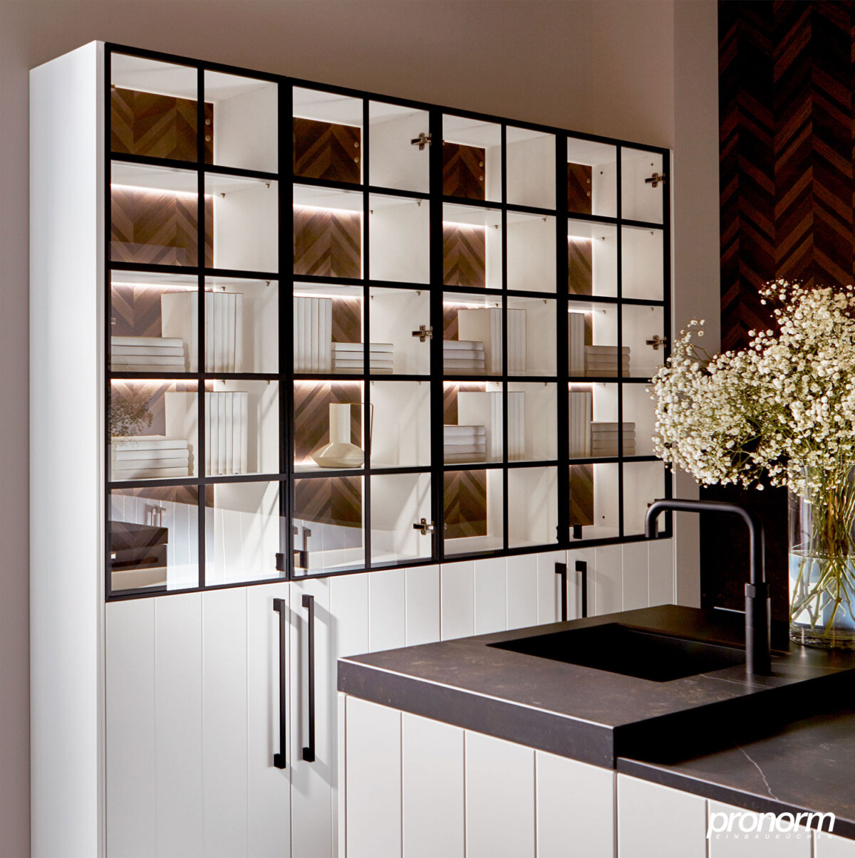 Minimalist country house kitchen in white & glass | pronorm