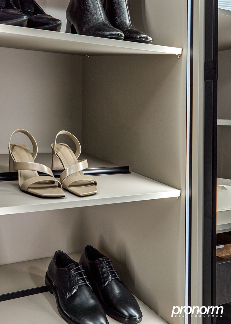 Begehbarer Kleiderschrank auf einem neuen Level – pronorm